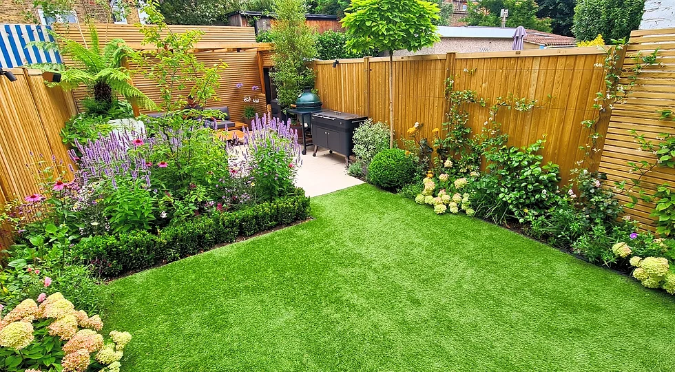 Renueva tu jardín: Pasto sintético, ideas y consejos útiles